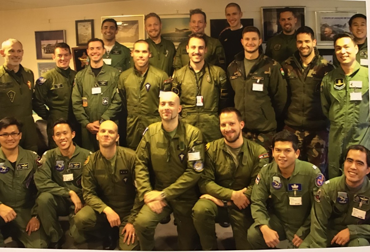 Pilotos do Brasil lideram combate aéreo pela 1ª vez Gripen novo