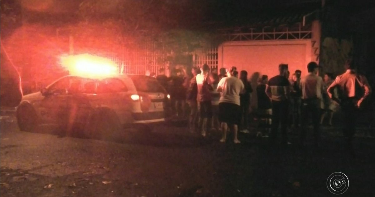 G1 Policial De Folga Troca Tiros Com Criminosos E Mata Suspeita De