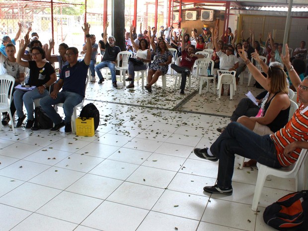 G1 - Servidores técnico-administrativos da Ufes aprovam greve ... G1 - Servidores técnico-administrativos da Ufes aprovam greve ...