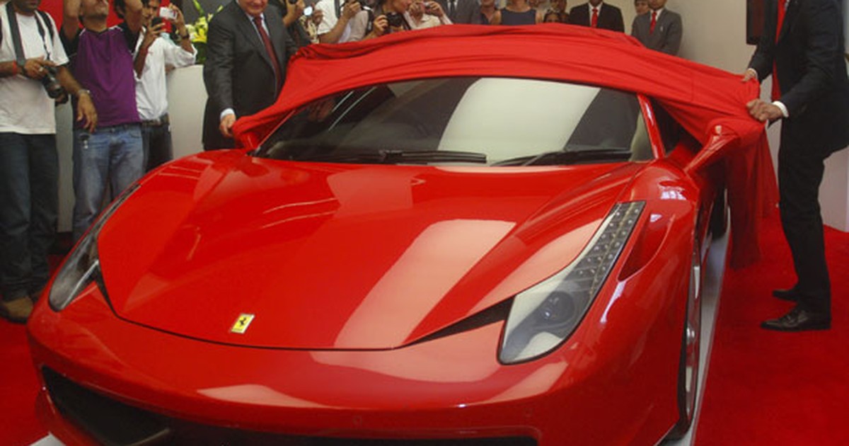 Auto Esporte - Ferrari inaugura primeira concessionária na Índia