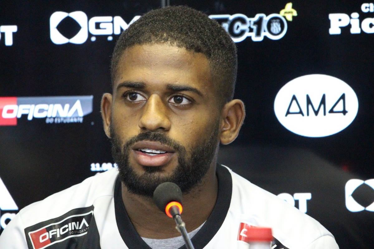 Ruan vê laterais como carência e entende necessidade da Ponte em ...