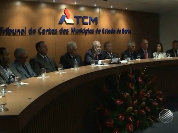 G1 Mesa Diretora Do Tribunal De Contas Dos Municípios é Empossada
