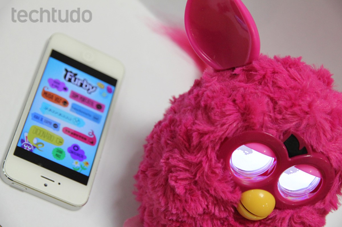 Review Furby | Reviews | TechTudo