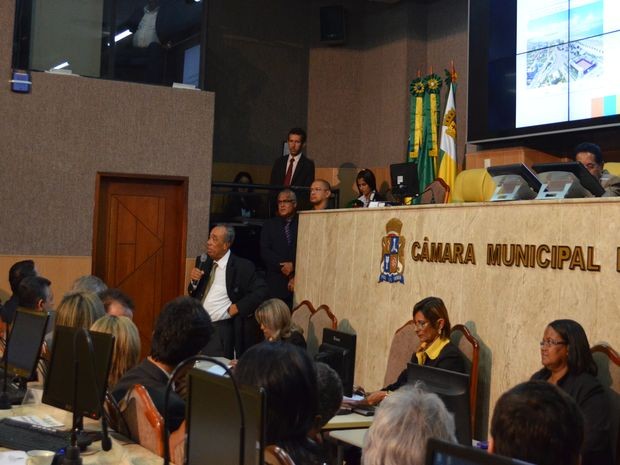 G1 - Vereadores de Aracaju voltam ao trabalho após dois meses de ...