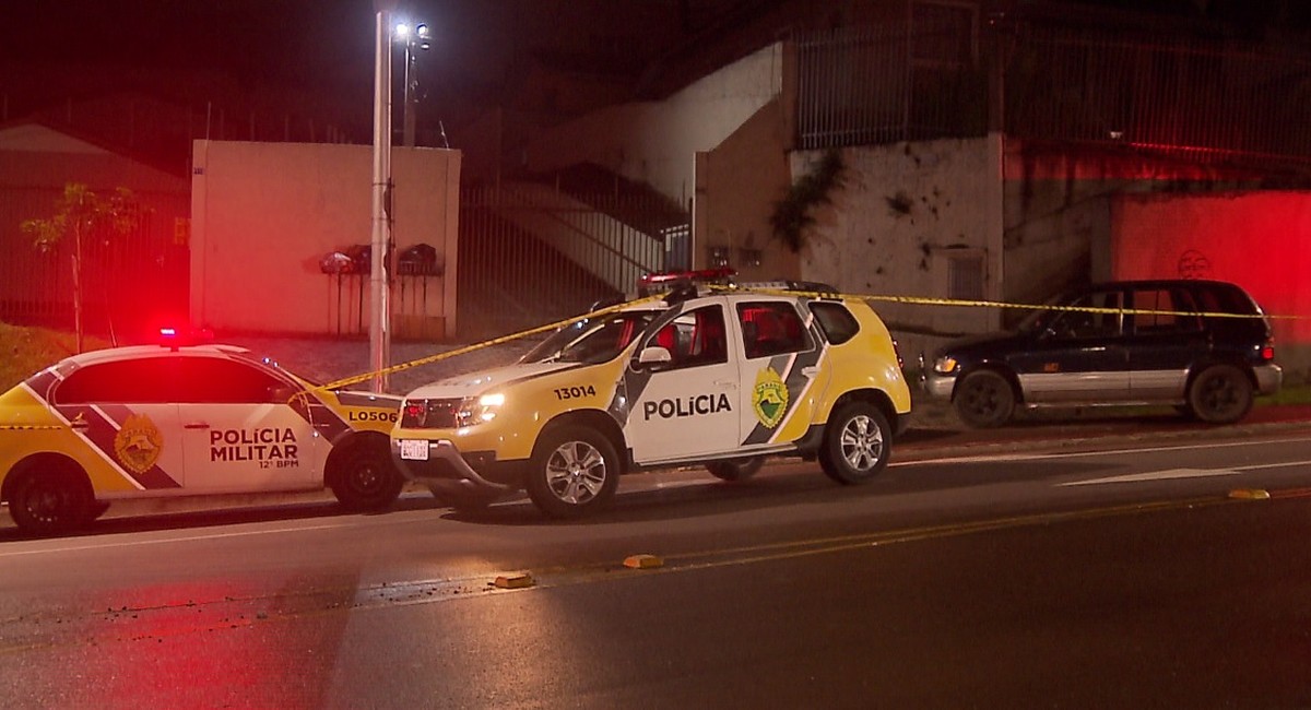 Homem é morto a tiros enquanto trocava pneu de carro, em Curitiba ...