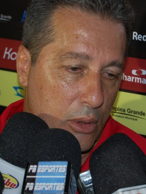 Insatisfeito, Leandro Machado diz que Campinense ainda precisa ...