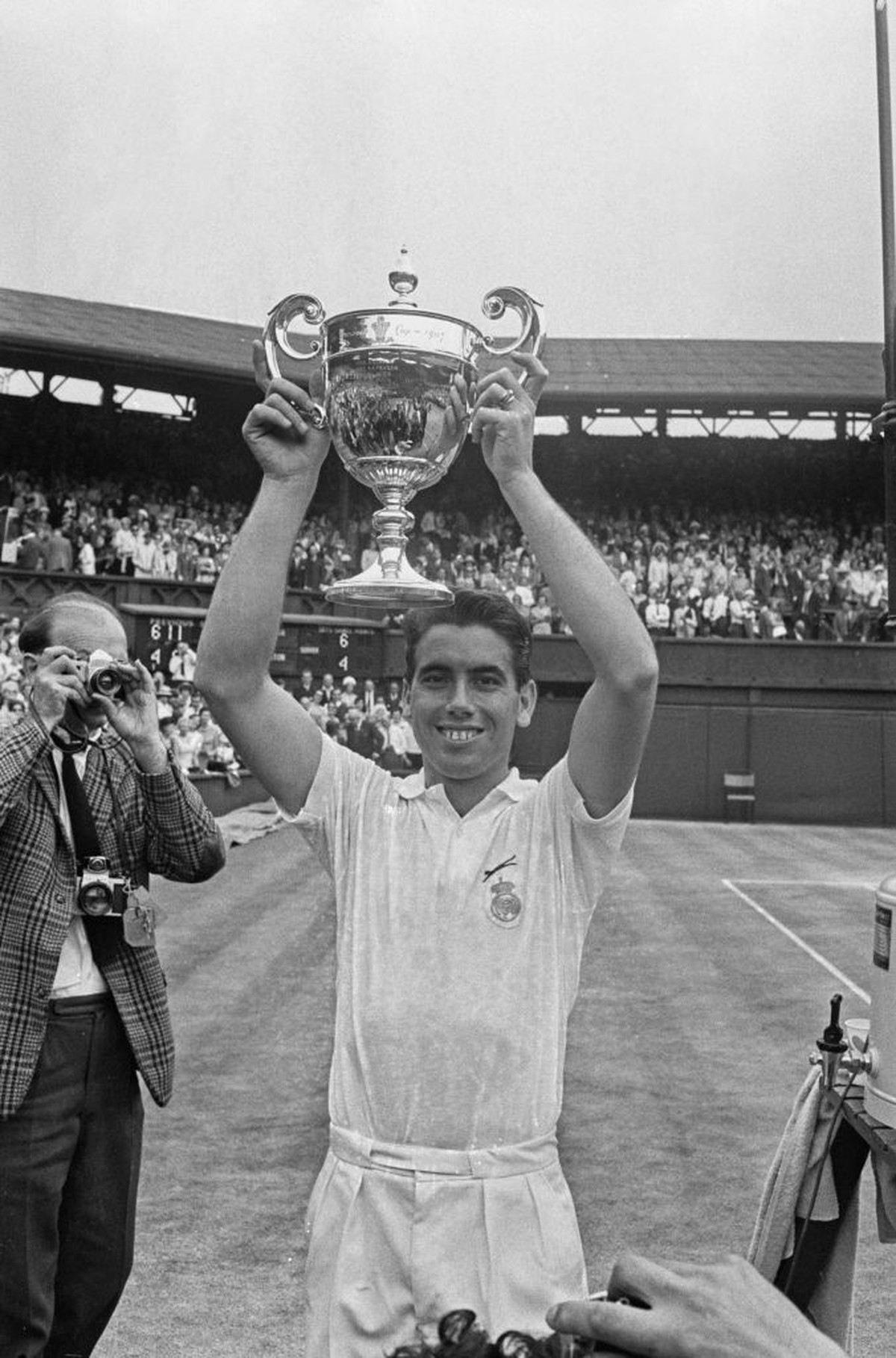 Morre o tenista espanhol Manolo Santana, ex-número 1 do mundo | tênis | ge