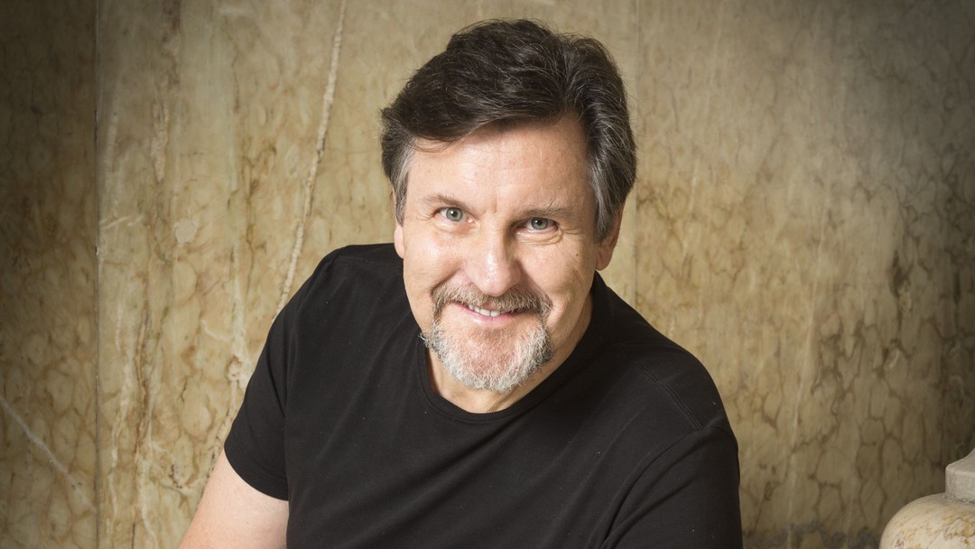 Classify Brazilian actor Antonio Calloni