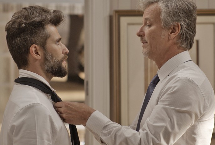 Vittorio dá força para relação de Ralf e Milena - notícias em Vem por aí