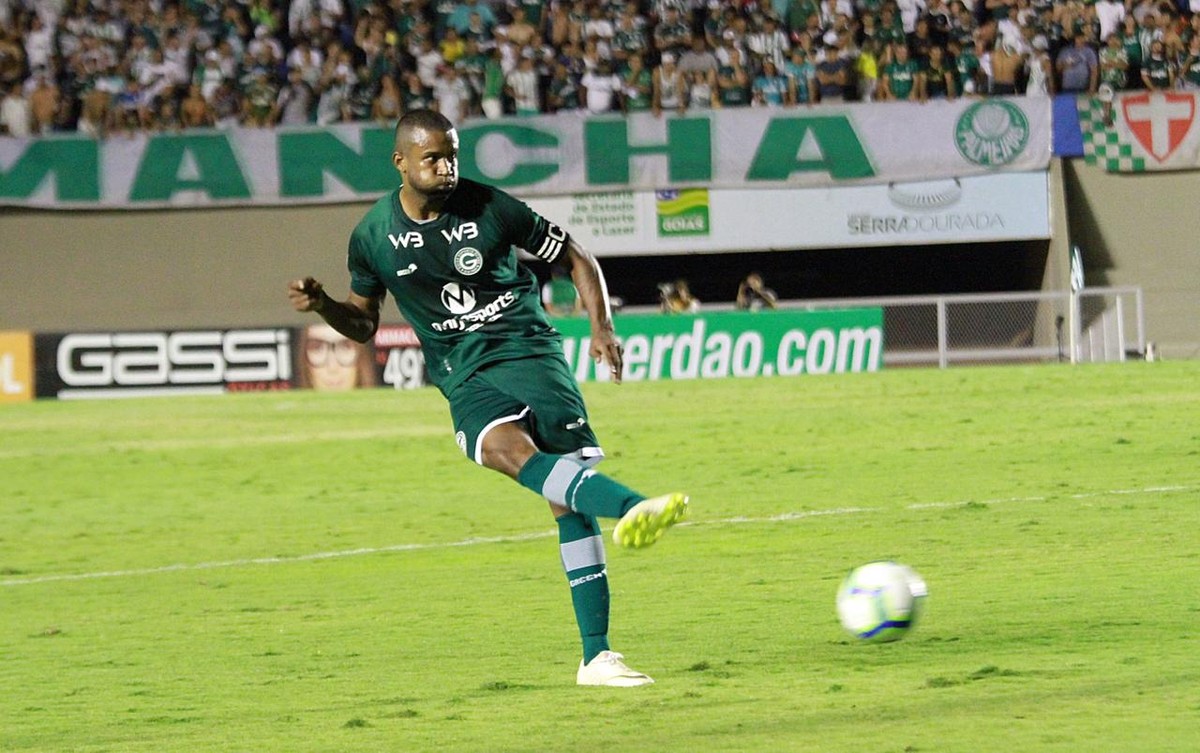 Gilberto Júnior atribui evolução do Goiás à defesa, que ainda não ...