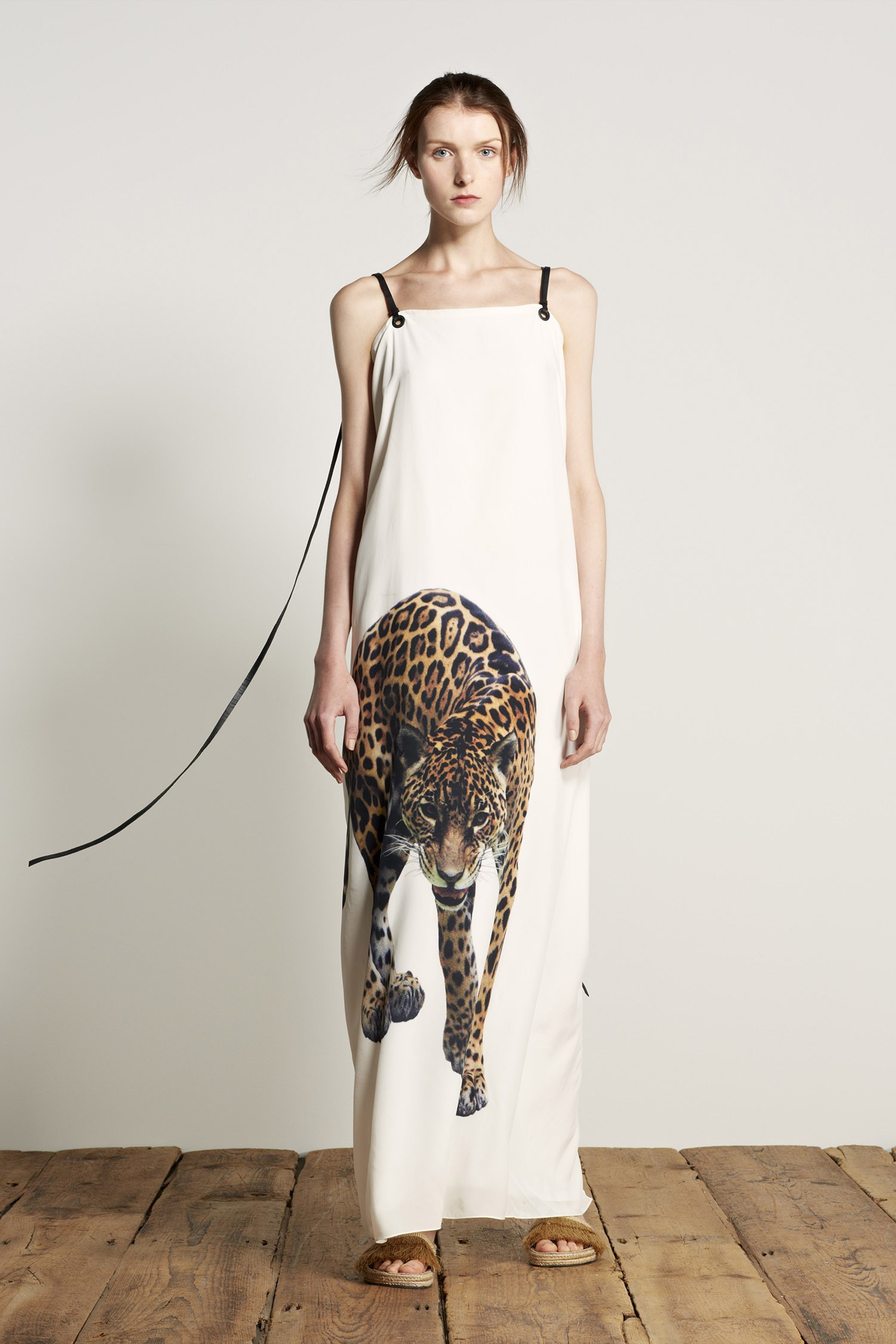 Osklen desfila manifesto da floresta na NYFW | Desfiles | Vogue