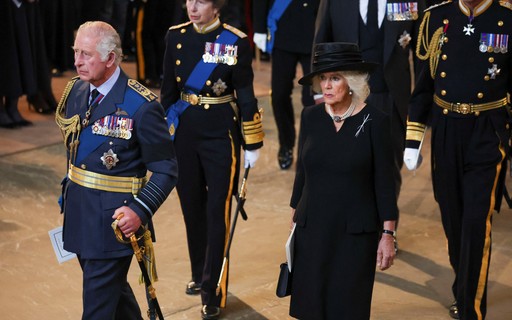 Camilla cumpre maratona de compromissos como Rainha Consorte após morte ...