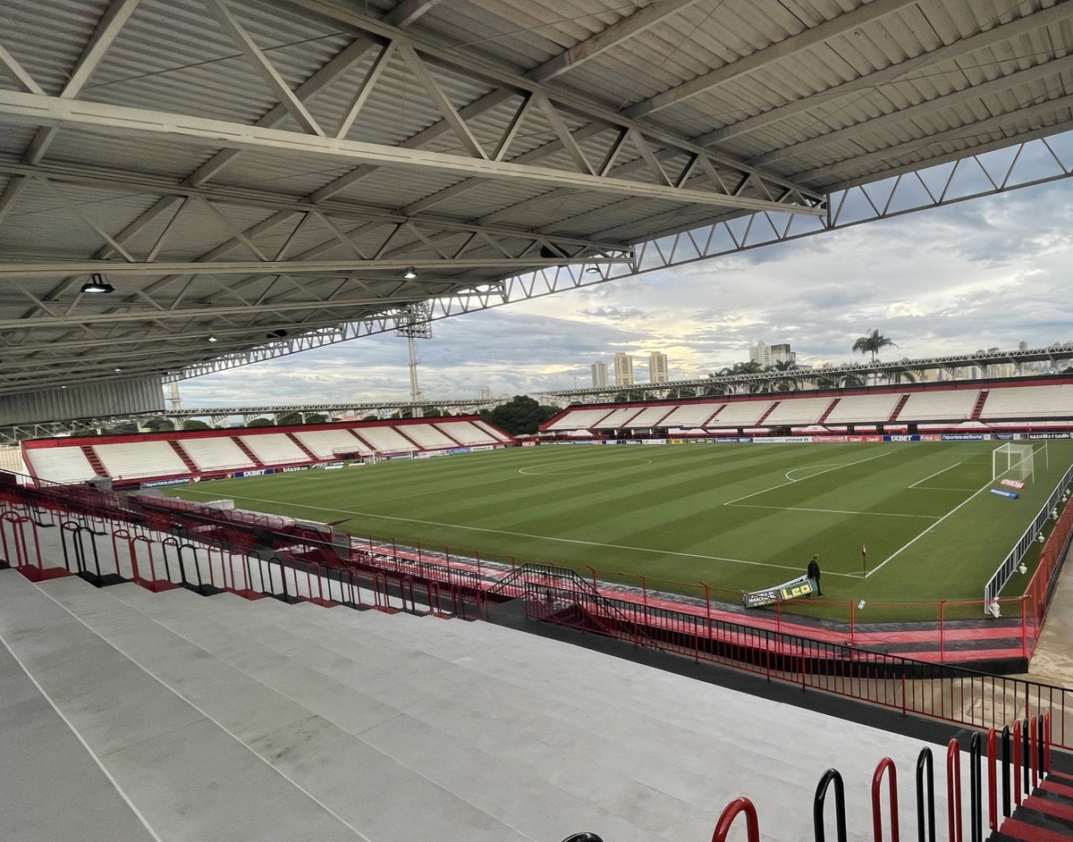 Em duelo de líderes, Atlético-GO e Aparecidense se enfrentam no Antônio ...