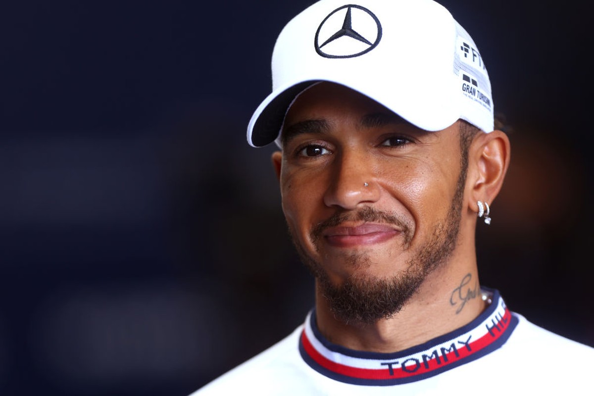 Mercedes destaca papel de Hamilton em manter ânimo da equipe | fórmula ...