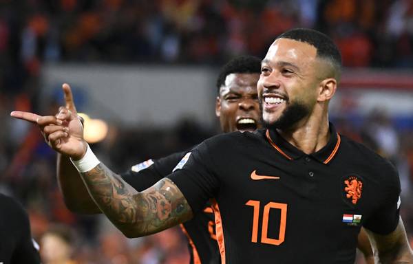 Quando chega? Quando estreia? Corinthians aguarda Memphis Depay e mira ...