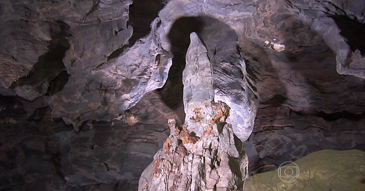 Globo Repórter - Imagem de santa é esculpida pela água em caverna no ...