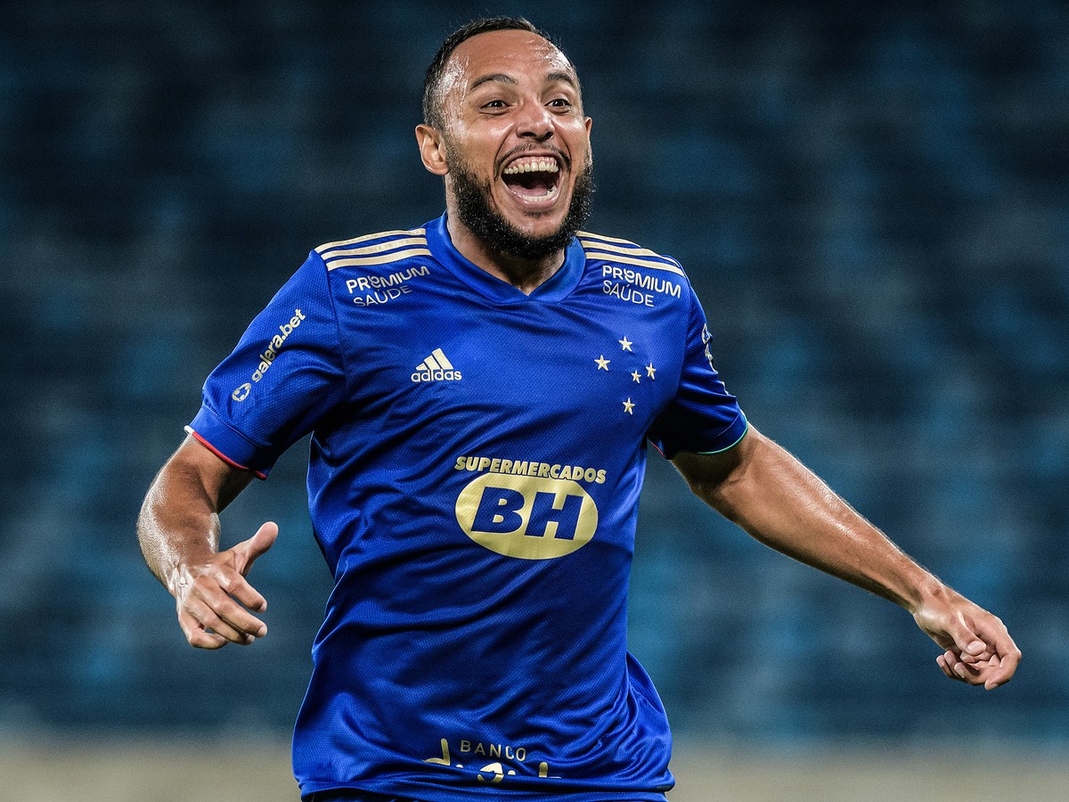 Felipe Augusto festeja participação em gols e avalia evolução do ...