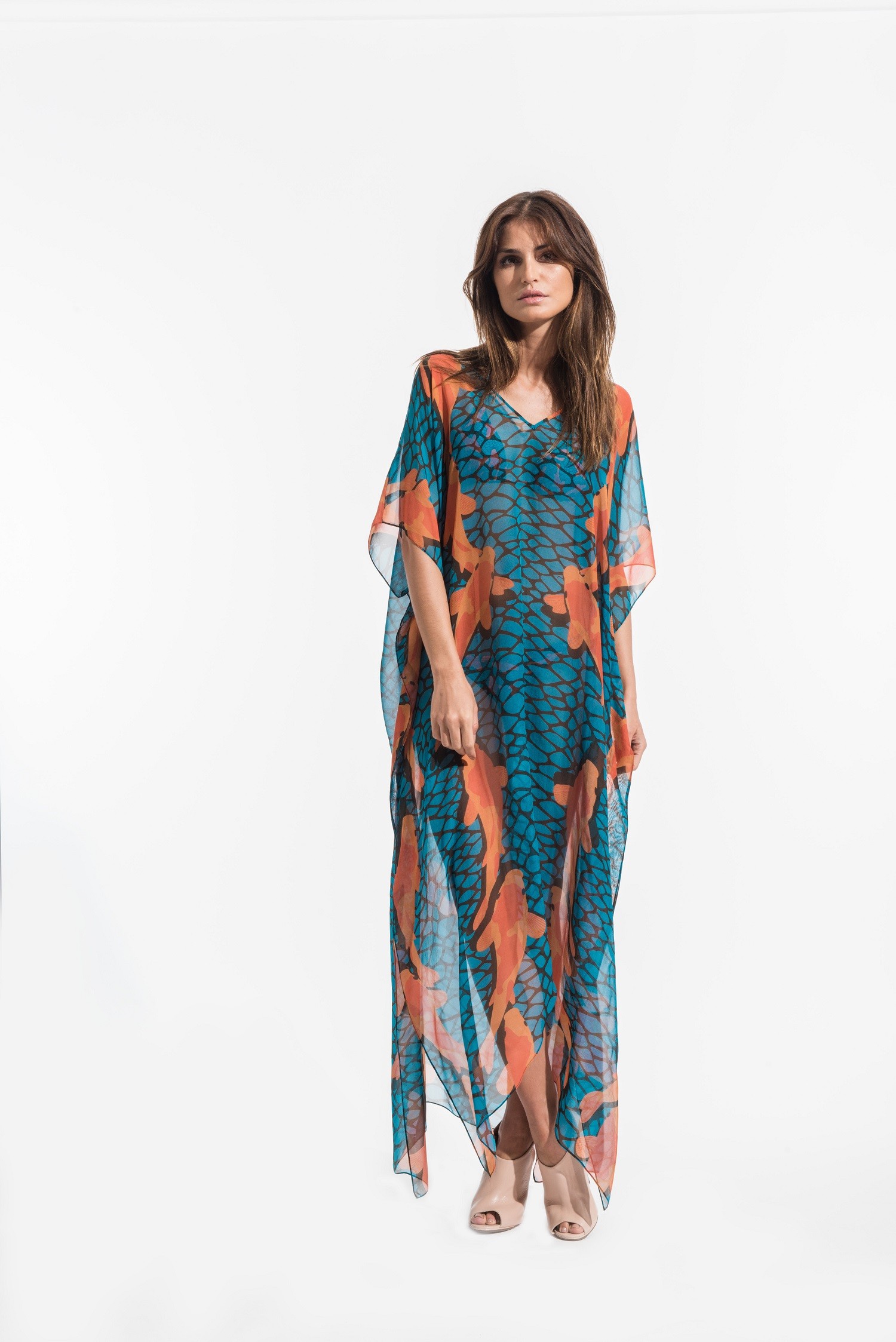 Triya apresenta a coleção comercial de verão 2016 | Moda | Vogue