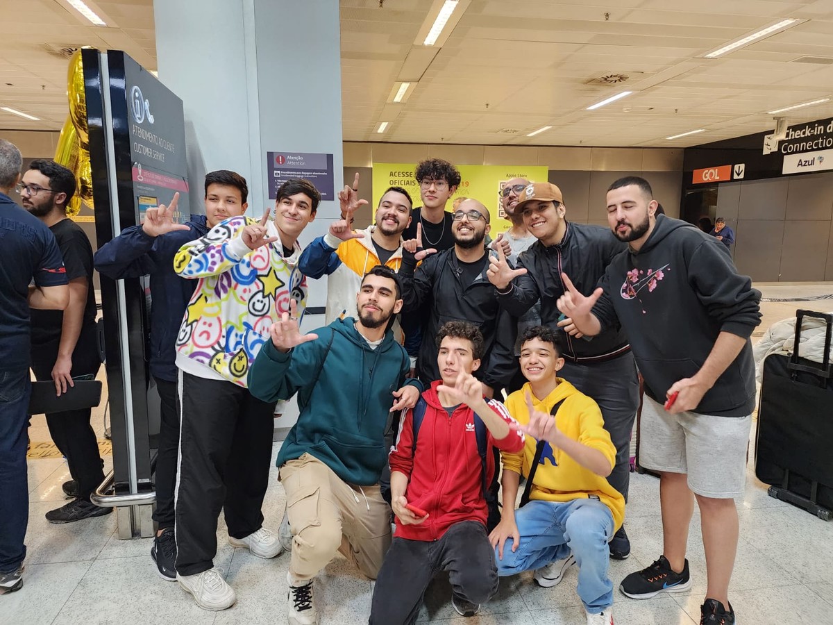 Valorant: LOUD desembarca em SP e é recebida por torcedores; vídeo ...