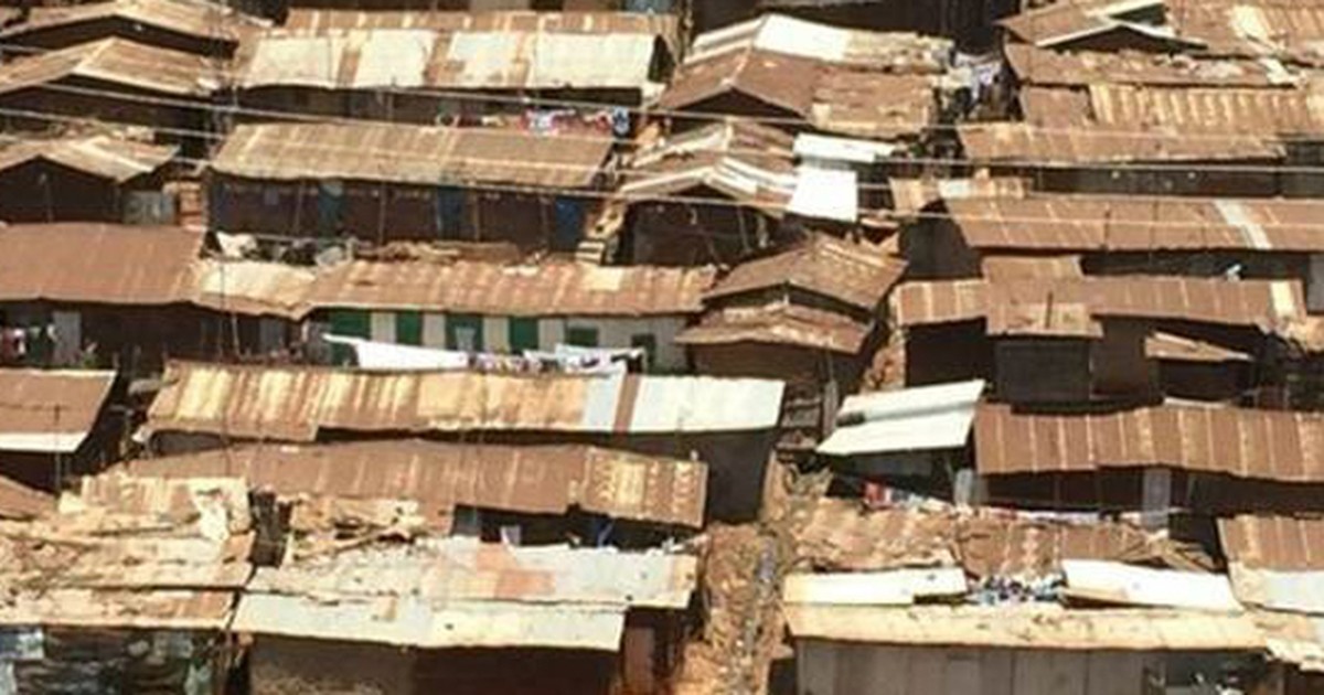 G1 - Maior favela da África ganha ruas asfaltadas, banheiros e wi-fi ...
