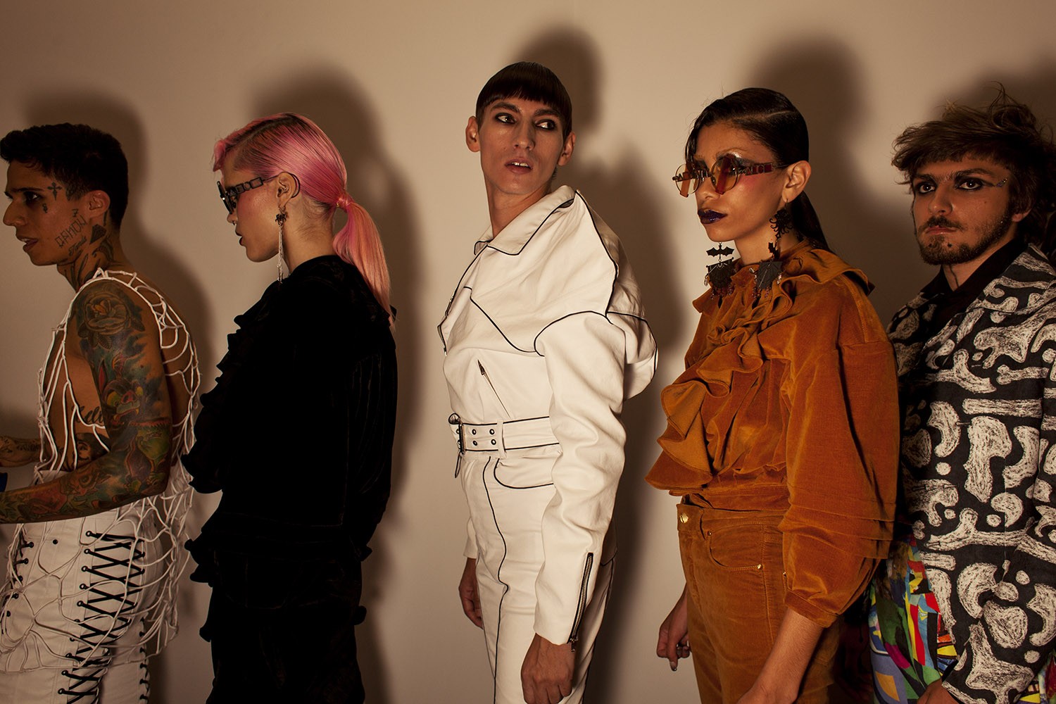 Amapô encerra a temporada de inverno 2016 do SPFW | Desfiles | Vogue