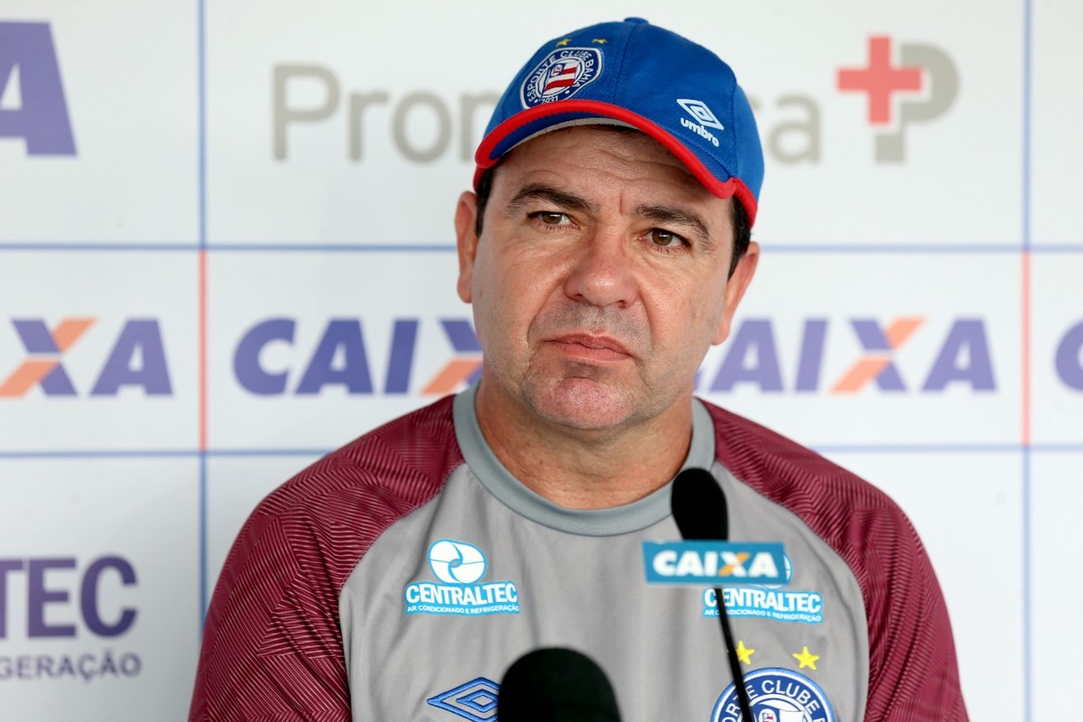 Enderson critica calendário e descarta poupar atletas contra o Ceará ...