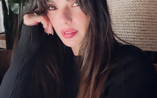 Isis Valverde arranca suspiros dos seguidores em novo álbum de fotos ...