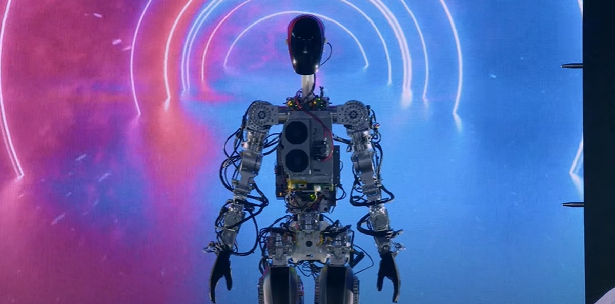 Elon Musk apresenta robô humanoide da Tesla; conheça Optimus | Robótica ...