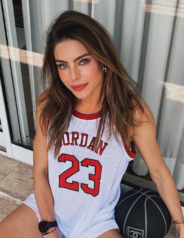 Daniella Cicarelli posa com look esportivo e ganha elogios ...