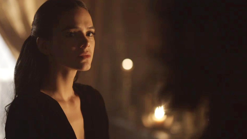 Últimos capítulos: Afonso diz a Catarina que o bebê estará a salvo dela ...