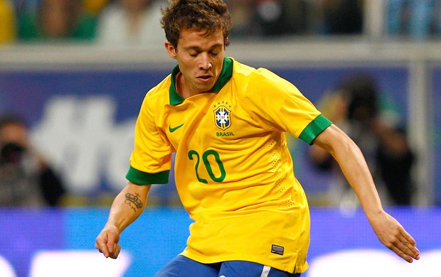 Bernard garante que não sai antes da Libertadores: 'Quero comer o filé ...