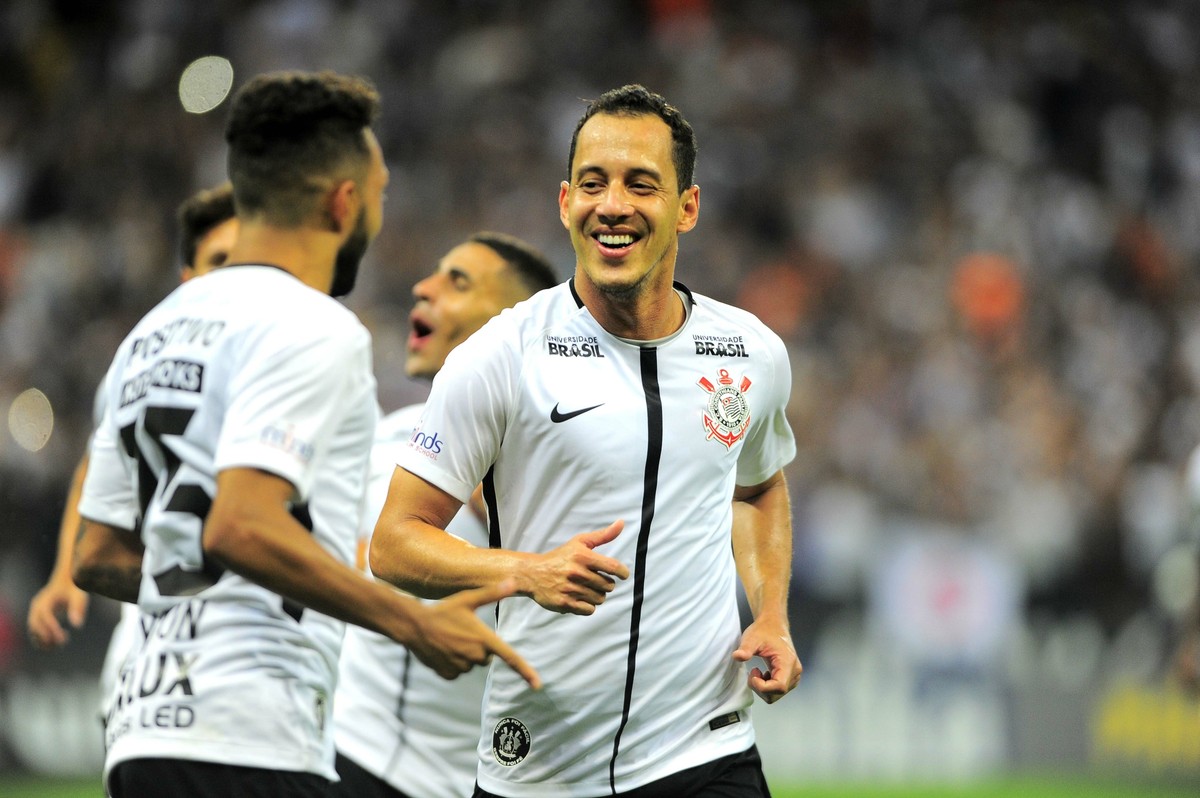 Atuações do Corinthians: Rodriguinho tem grande noite em Itaquera ...