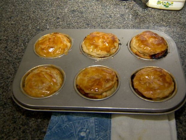 G1 - Australiana ensina receita de torta típica do país, no ES ...