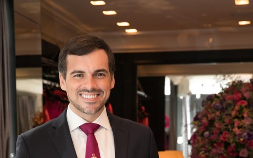 Sandro Barros apresenta resort 2018 em São Paulo