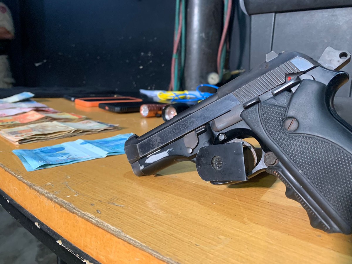 1,8 milhão de brasileiros foram assaltados em 2021, diz IBGE | São ...