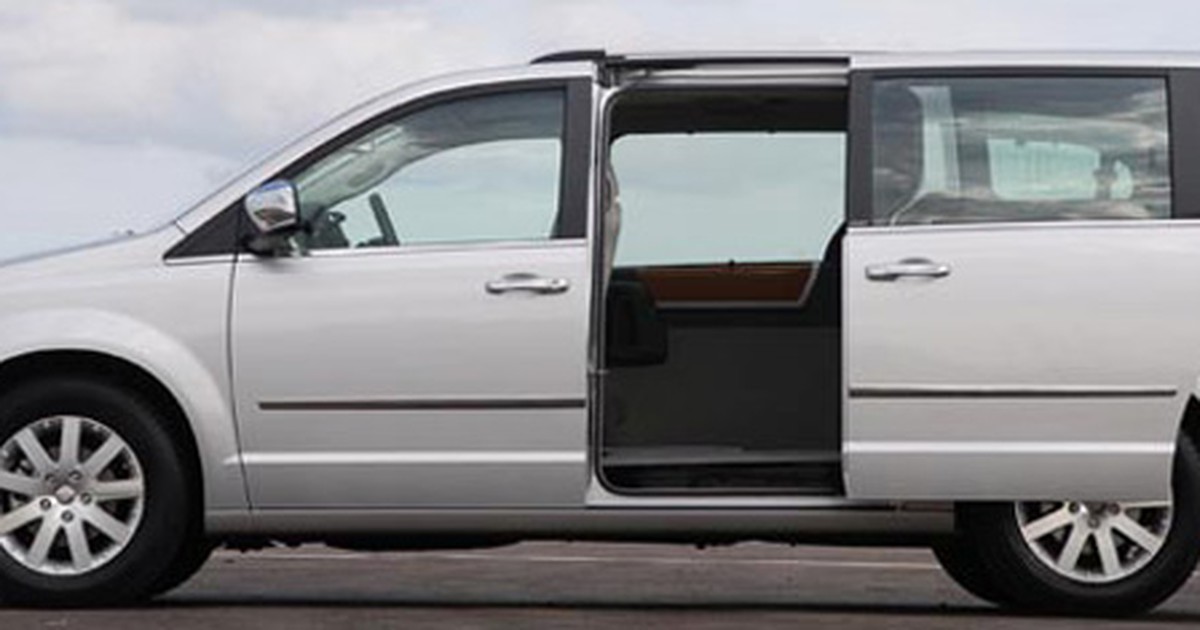 Auto Esporte - Chrysler anuncia recall de 299.178 minivans nos EUA