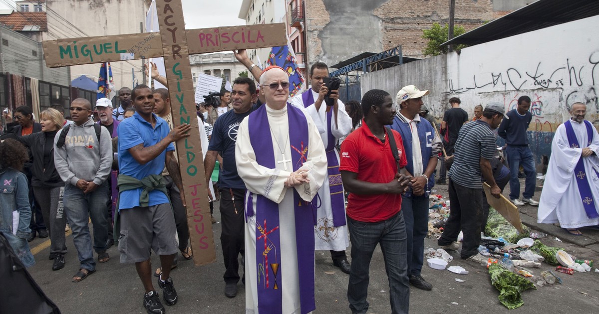 G1 - Cardeal de São Paulo participa de Via Sacra na região da ...