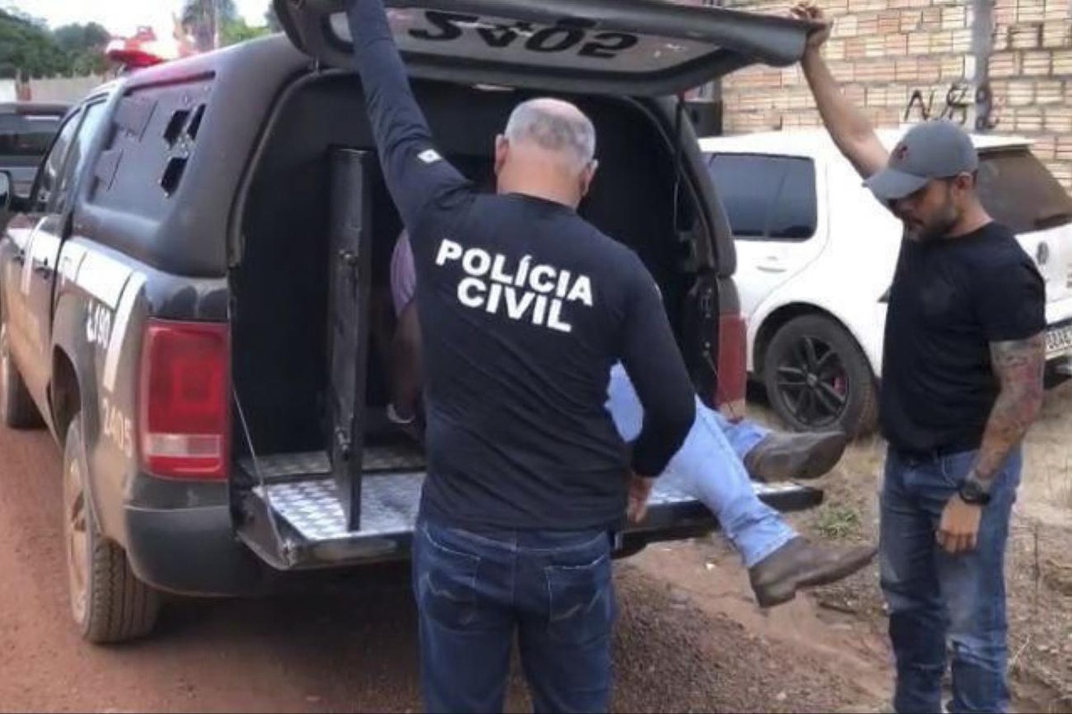 Polícia Prende Suspeito De Roubar Cerca De R 800 Mil Com Golpe Por