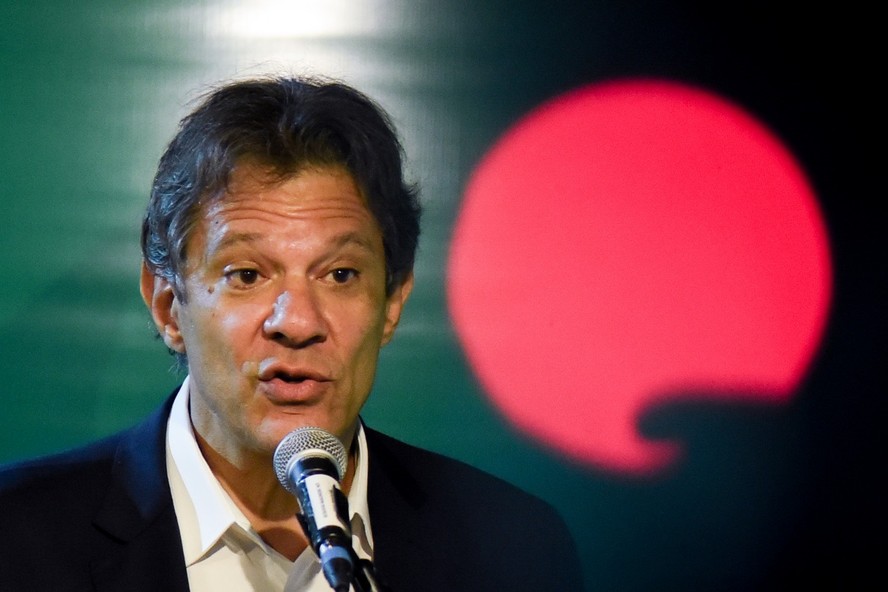 'A partir de hoje, começa uma nova etapa de relacionamento', diz Haddad ...