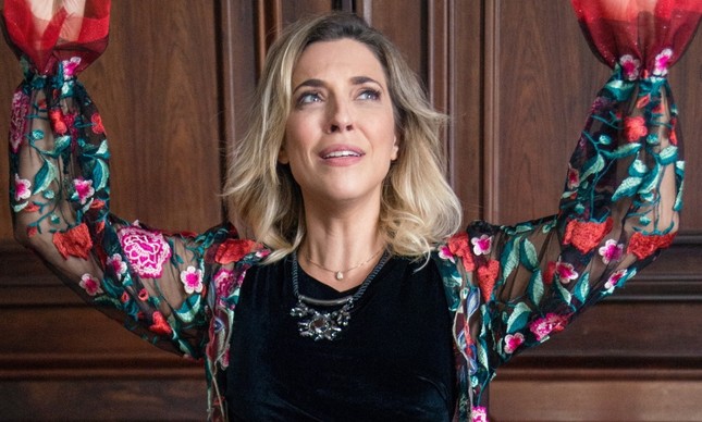 A atriz Júlia Rabello, que estará nas telas do cinema em março, fala ...