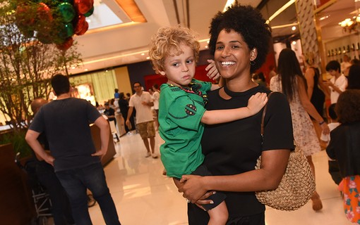 GALERIA: Parada de Natal do shopping JK Iguatemi encanta convidados vips
