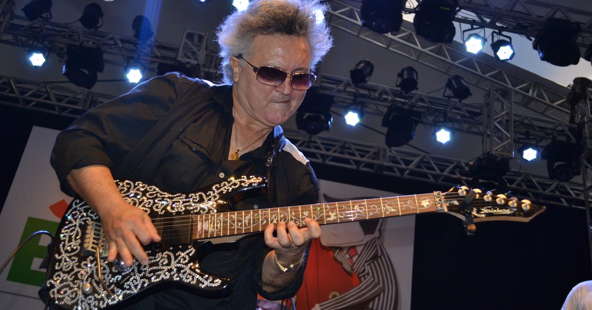 G1 - Robertinho de Recife volta aos palcos após 25 anos em festival no ...