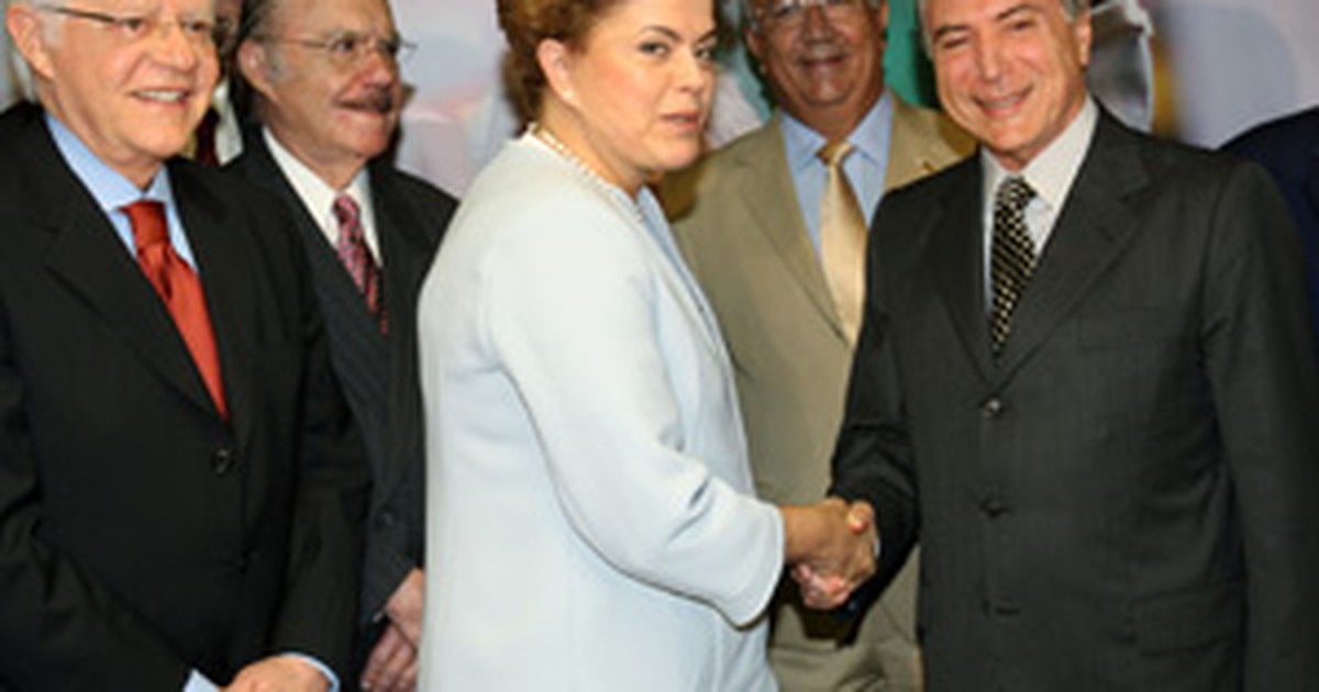 G1 - Michel Temer entrega para Dilma programa de governo do PMDB ...