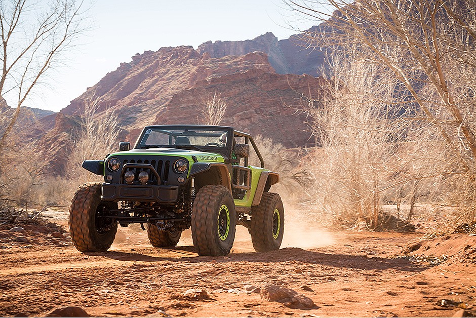 Aceleramos, ou quase, o Jeep Trailcat, o Wrangler com motor Hellcat ...