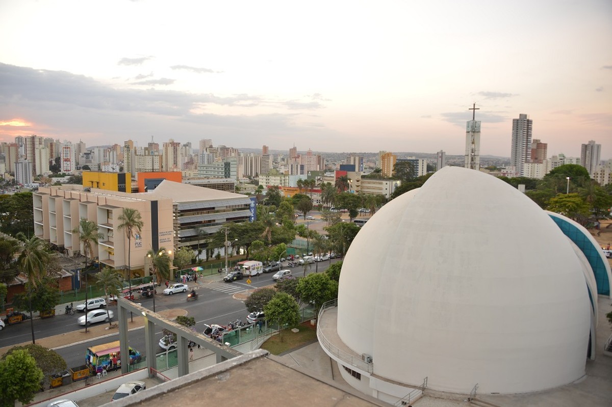 Destaque no ensino superior brasileiro, PUC Goiás celebra 63 anos de ...