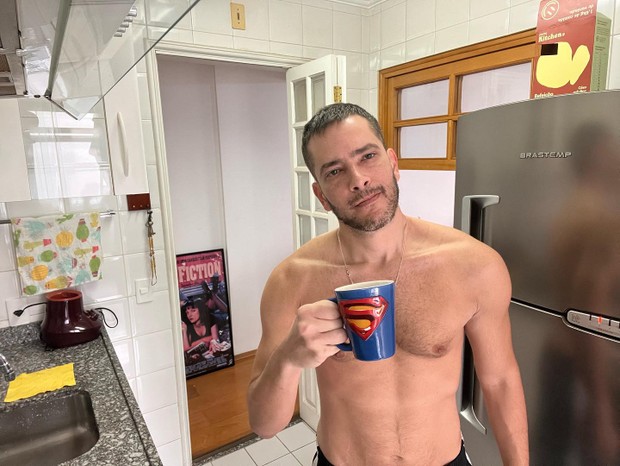 Bento Ribeiro volta a mostrar corpo sarado e conquista elogios - Quem ...