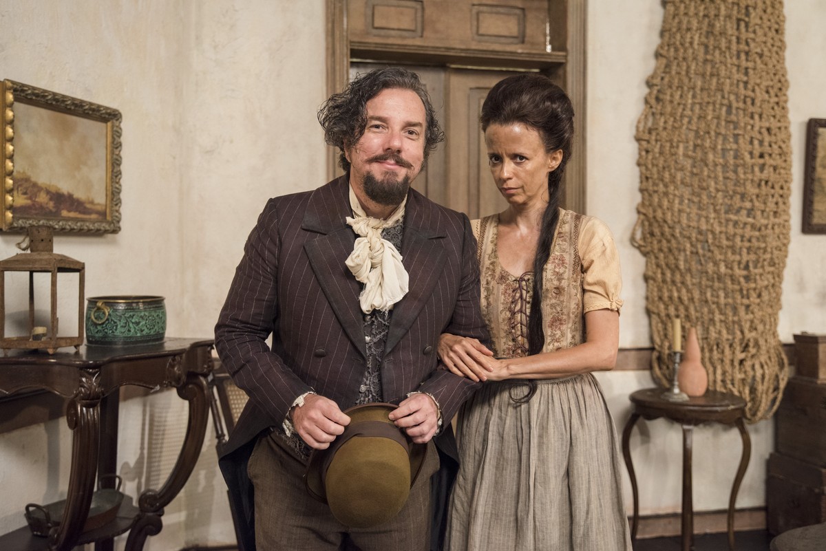 Quinzinho cresceu, e, em 'Nos Tempos do Imperador', é interpretado por ...