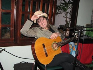 G1 - Ivana Rodrigues e Grupo Bigode de Gato fazem show de MPB em Araras ...