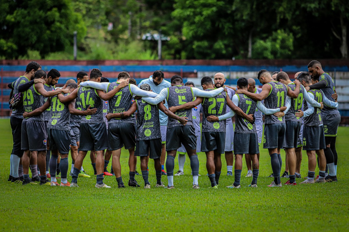 A 26 dias do Amazonense, Fast é o único time sem treinador e elenco ...