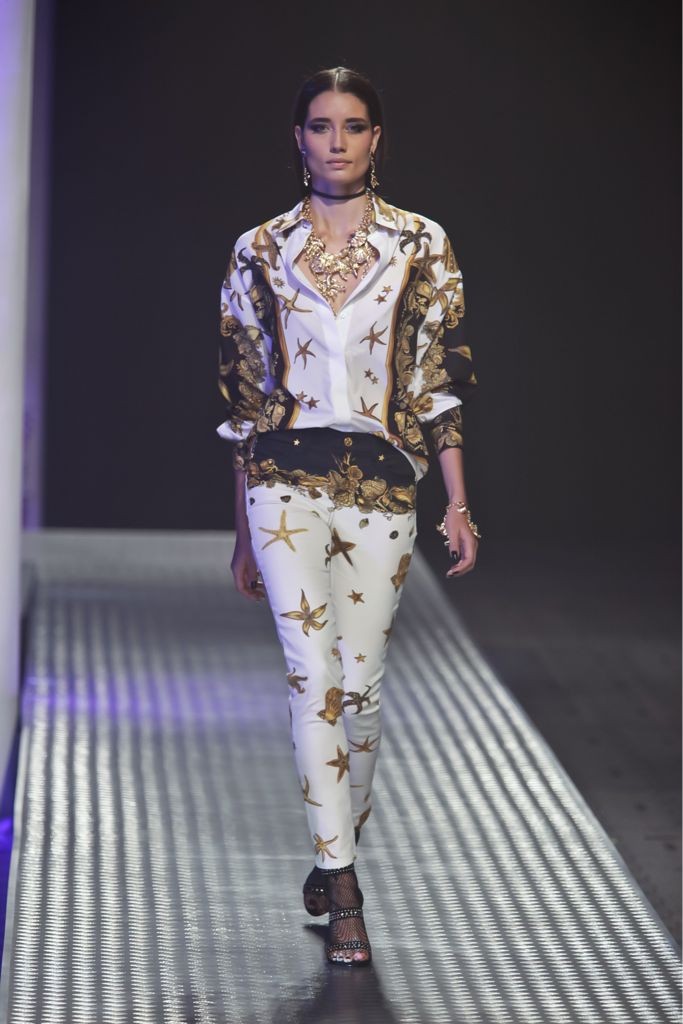 Versace para Riachuelo | Desfiles | Vogue